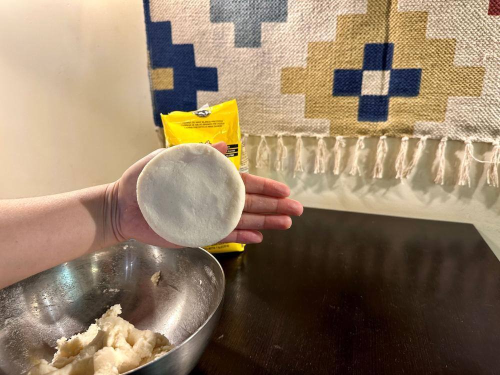 Cómo hacer auténticas arepas venezolanas | Gastronosfera