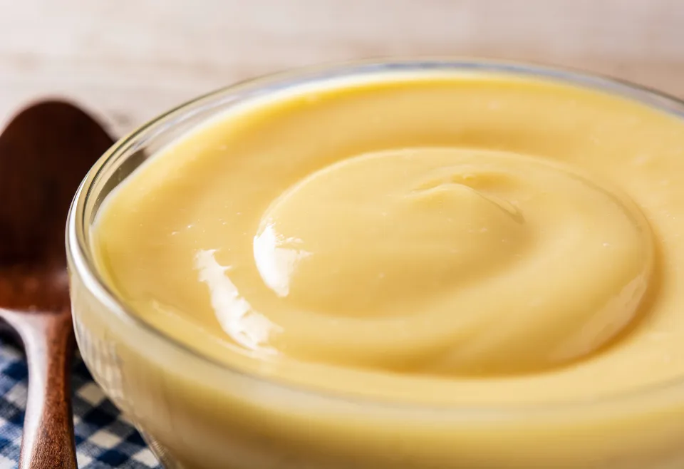 Cómo preparar crema pastelera, un clásico en repostería y postres ...