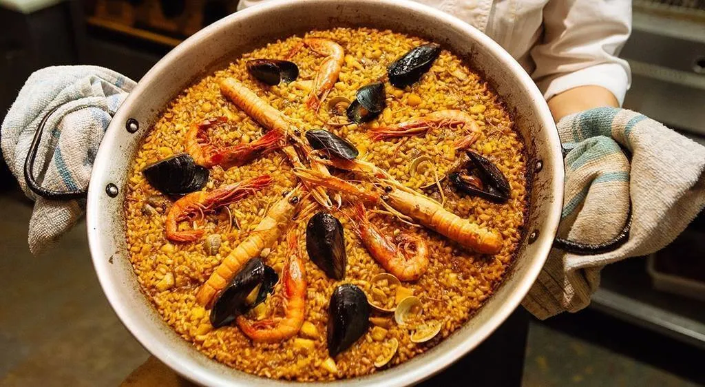 Cinco grandes arroces para no dejar ni un grano en el plato | Gastronosfera