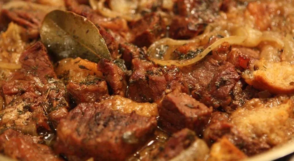 Carbonada a la flamenca, delicioso guiso con cerveza | Gastronosfera